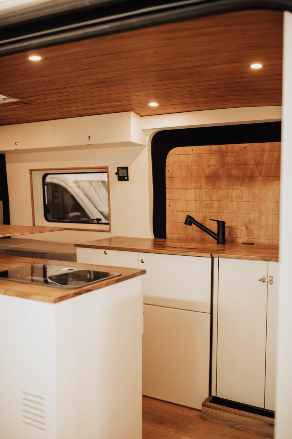 Ford Transit H2L2 - Oleyworkshop